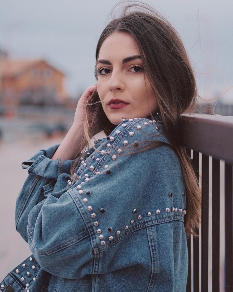 KATE LINN – Eye to Eye (by Monoir) – Thrace Music Label & Company